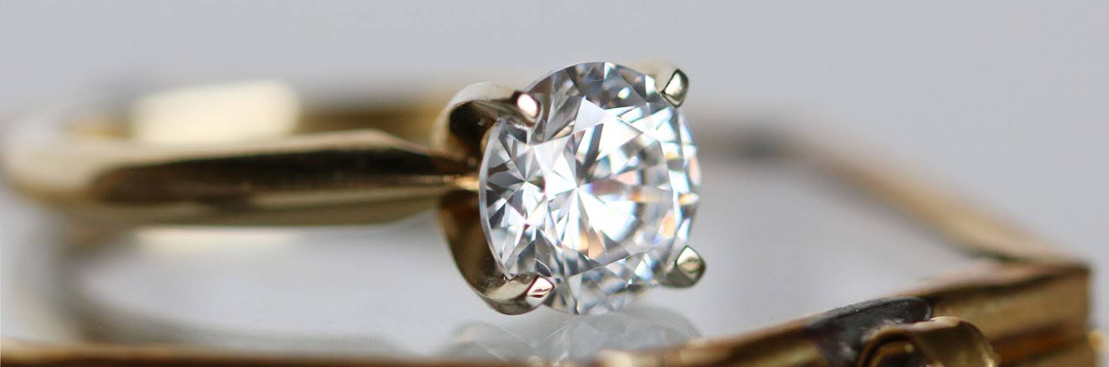 The 5 Most Timeless Engagement Ring Styles - The Verse